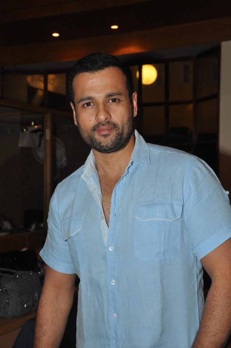 Rohit Roy - Biography, Height & Life Story | Super Stars Bio