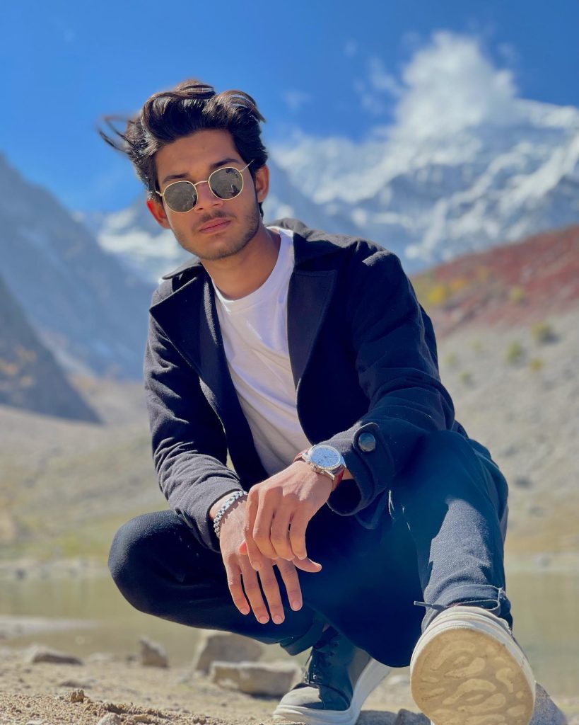 Minal Khan - Biography, Height & Life Story | Super Stars Bio