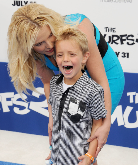 Britney Spears - Biography, Height & Life Story | Super Stars Bio