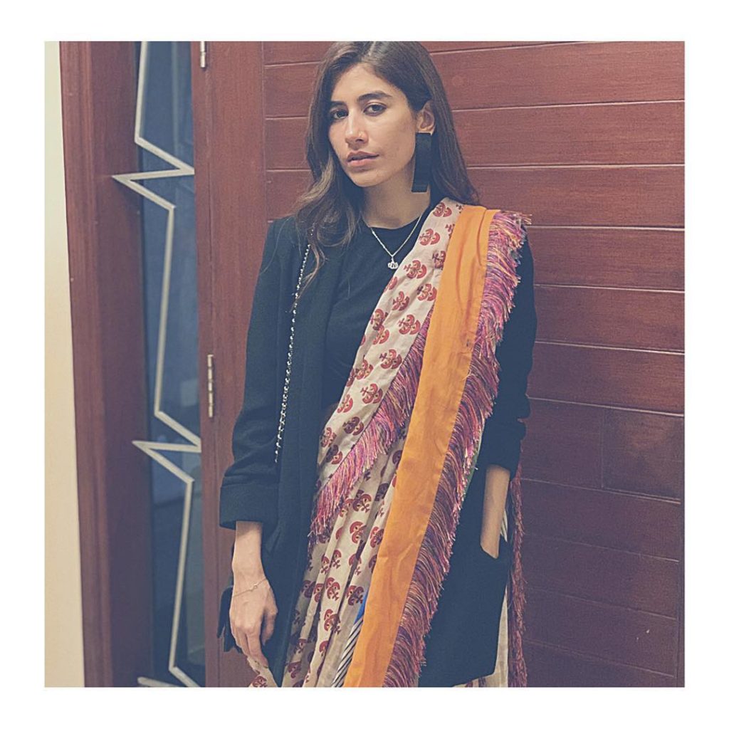 Syra Shehroz - Biography, Height & Life Story | Super Stars Bio