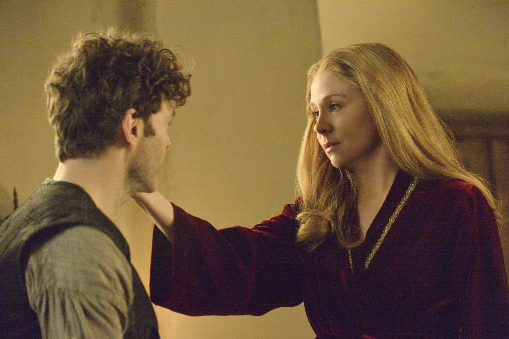 Megan Follows - Biography, Height & Life Story | Super Stars Bio