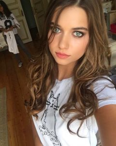 Afra Saracoglu - Biography, Height & Life Story | Super Stars Bio