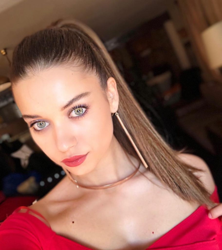 Afra Saracoglu - Biography, Height & Life Story | Super Stars Bio