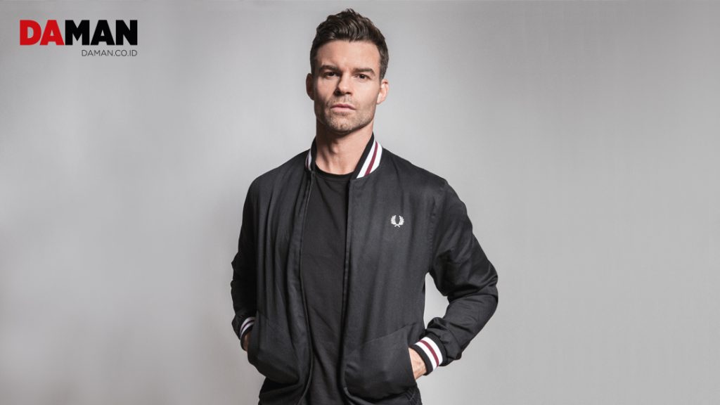 Daniel Gillies - Biography, Height & Life Story | Super Stars Bio
