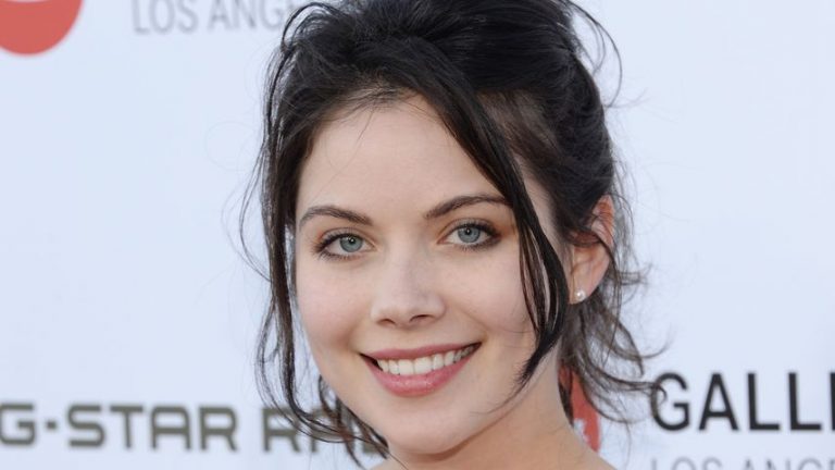 Grace Phipps - Biography, Height & Life Story | Super Stars Bio