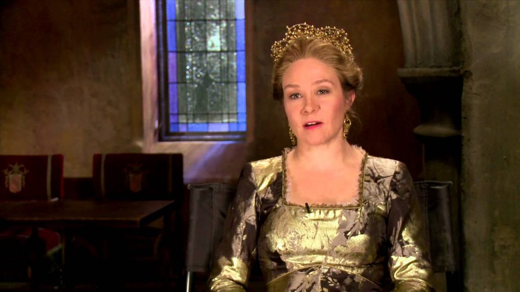 Megan Follows - Biography, Height & Life Story | Super Stars Bio