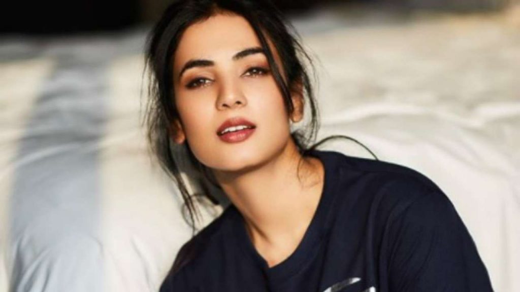 Sonal Chauhan - Biography, Height & Life Story | Super Stars Bio