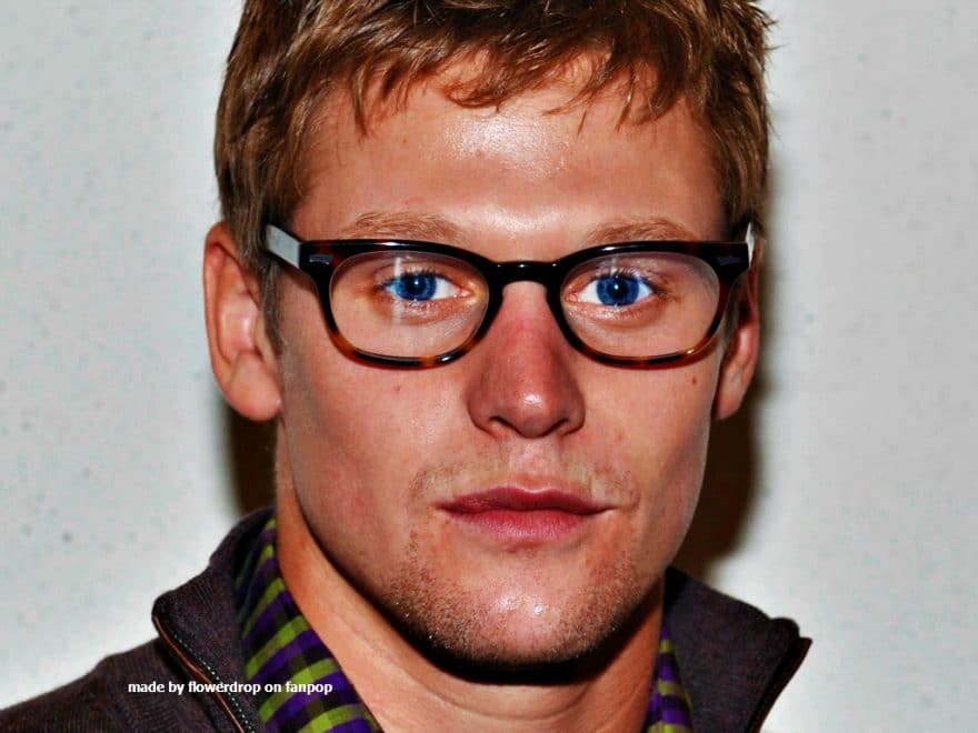 Zach Roerig - Biography, Height & Life Story | Super Stars Bio
