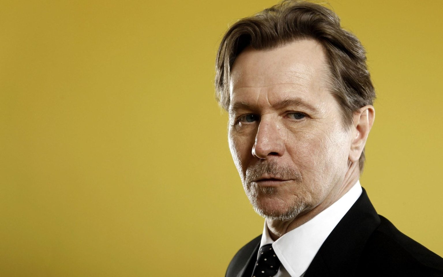 Gary Oldman - Biography, Height & Life Story | Super Stars Bio