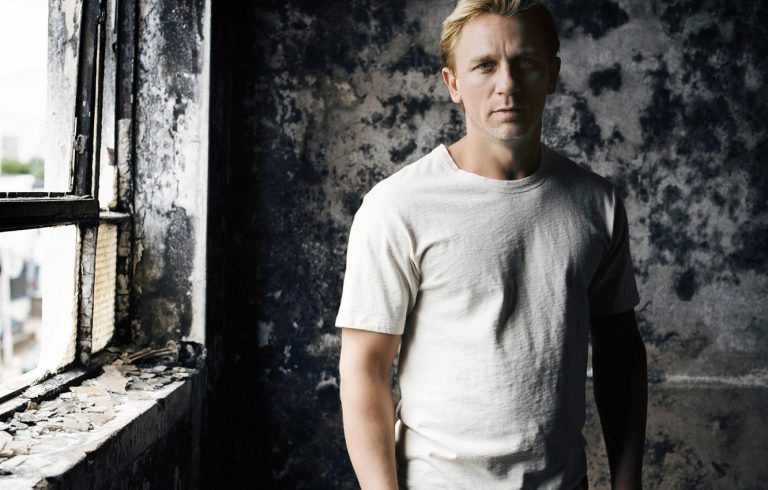 Daniel Craig - Biography, Height & Life Story | Super Stars Bio