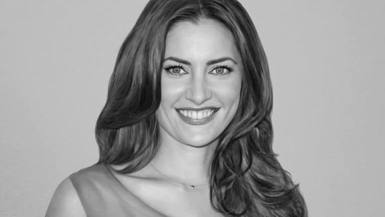 Madchen Amick - Biography, Height & Life Story | Super Stars Bio