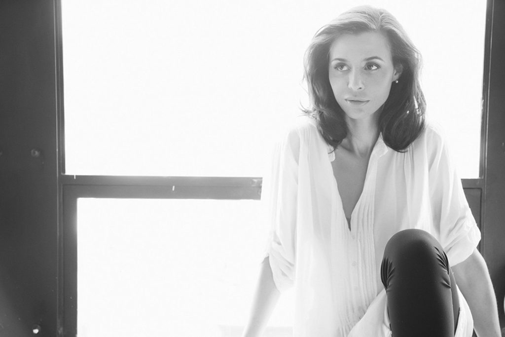 Drena De Niro - Biography, Height & Life Story | Super Stars Bio