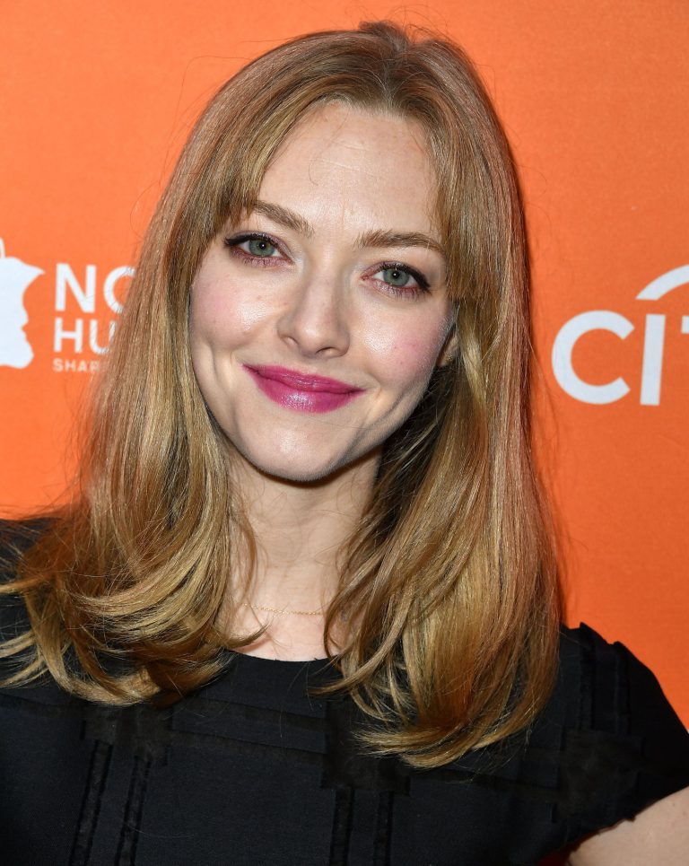 Amanda Seyfried - Biography, Height & Life Story | Super Stars Bio