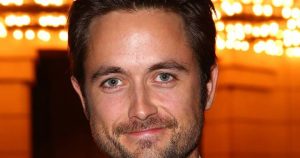 Justin Chatwin - Biography, Height & Life Story | Super Stars Bio