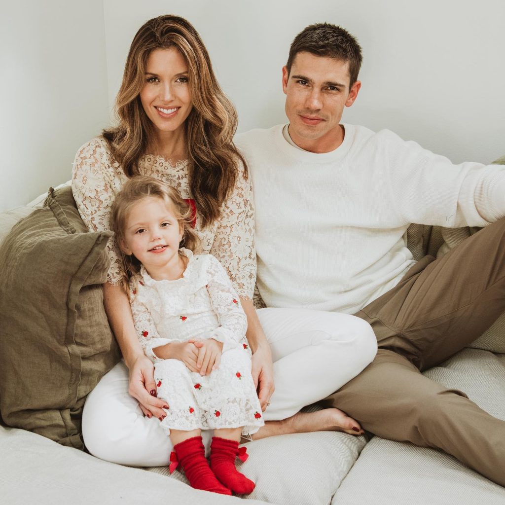 Kayla Ewell - Biography, Height & Life Story | Super Stars Bio