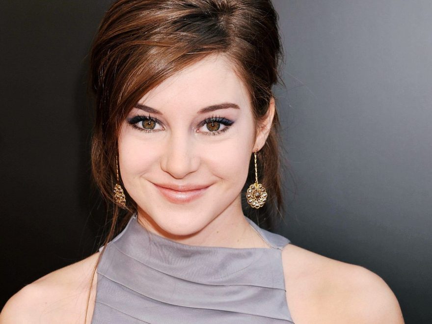 Shailene Woodley - Biography, Height & Life Story | Super Stars Bio