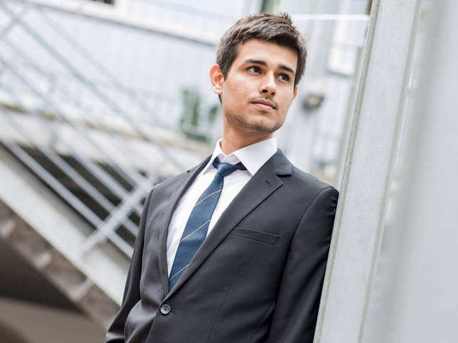 Dhruv Rathee - Biography, Height & Life Story | Super Stars Bio