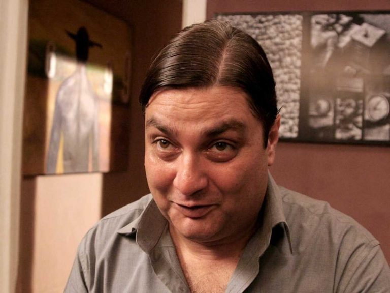 Vinay Pathak - Biography, Height & Life Story | Super Stars Bio