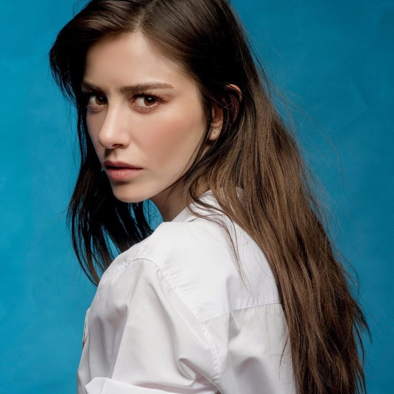 Ozge Gurel - Biography, Height & Life Story | Super Stars Bio