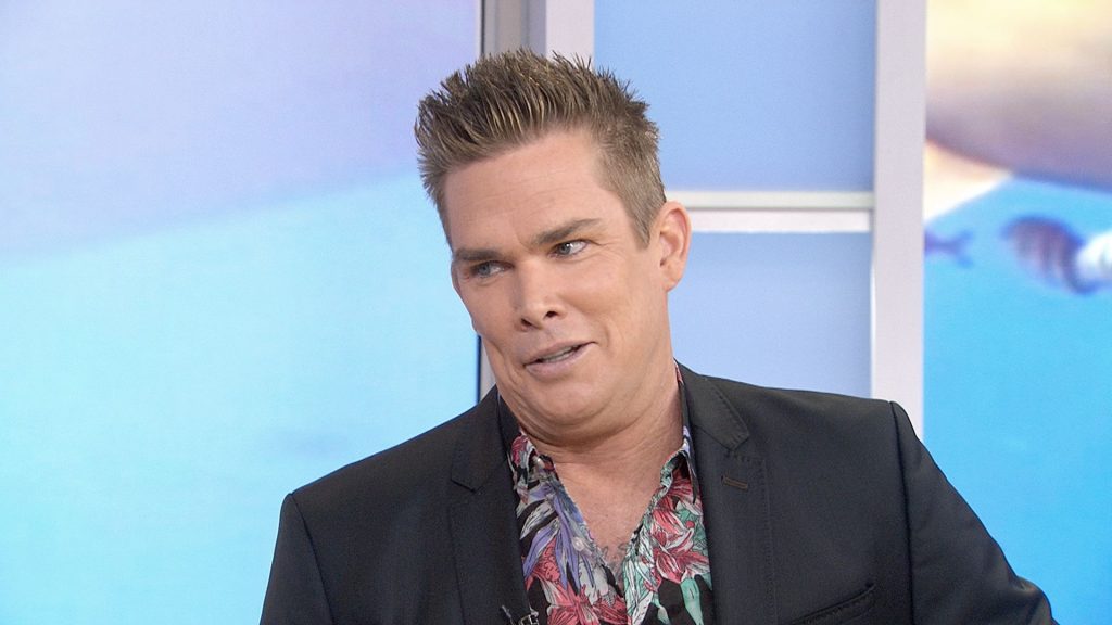 Mark McGrath - Biography, Height & Life Story | Super Stars Bio