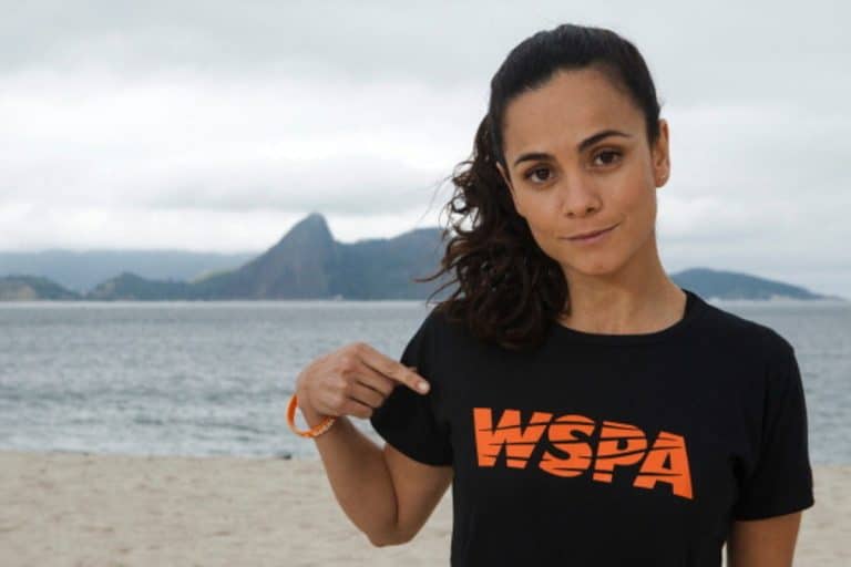 Alice Braga - Biography, Height & Life Story | Super Stars Bio