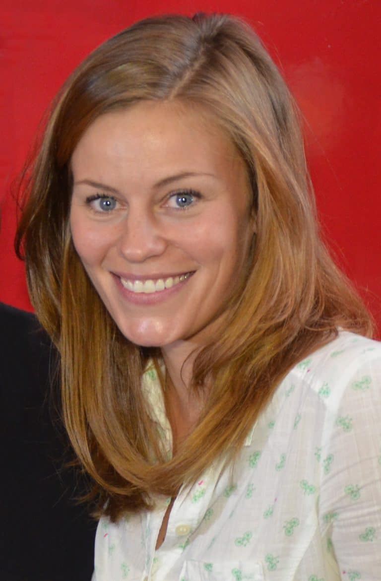 Cassidy Freeman - Biography, Height & Life Story | Super Stars Bio