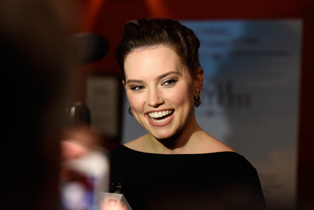 Daisy Ridley - Biography, Height & Life Story | Super Stars Bio
