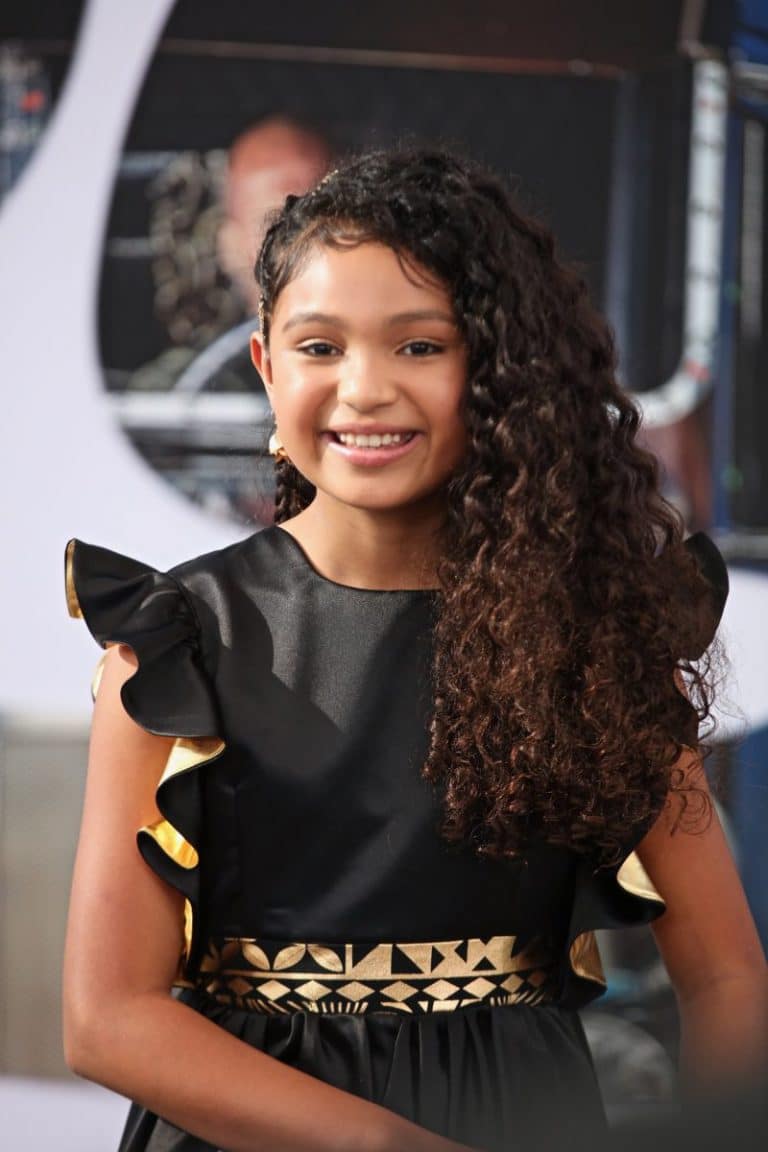 Eliana Sua - Biography, Height & Life Story | Super Stars Bio