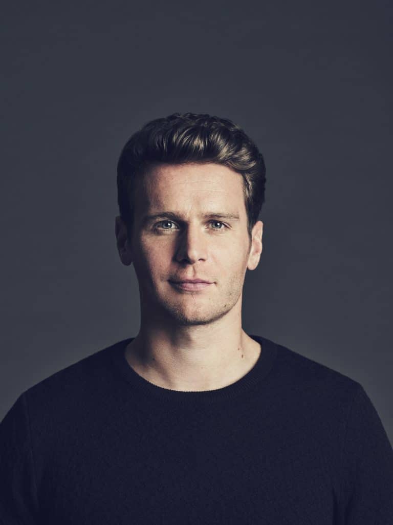 Jonathan Groff - Biography, Height & Life Story | Super Stars Bio
