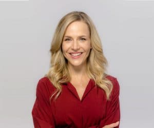 Julie Benz - Biography, Height & Life Story | Super Stars Bio