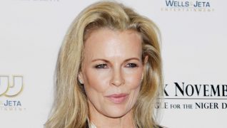 Kim Basinger - Biography, Height & Life Story | Super Stars Bio