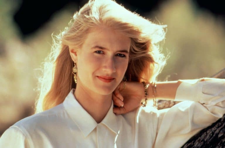 Laura Dern - Biography, Height & Life Story | Super Stars Bio