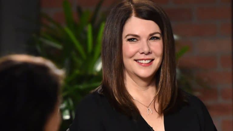 Lauren Graham - Biography, Height & Life Story | Super Stars Bio