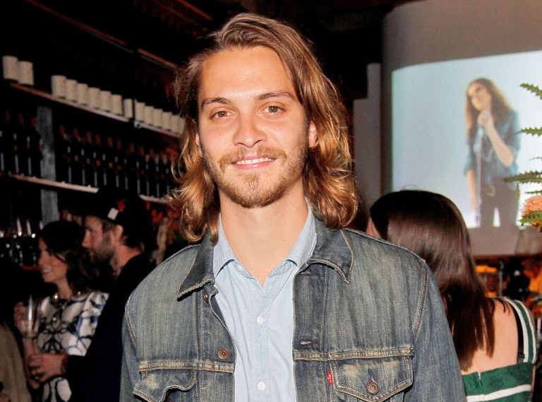 Luke Grimes - Biography, Height & Life Story | Super Stars Bio