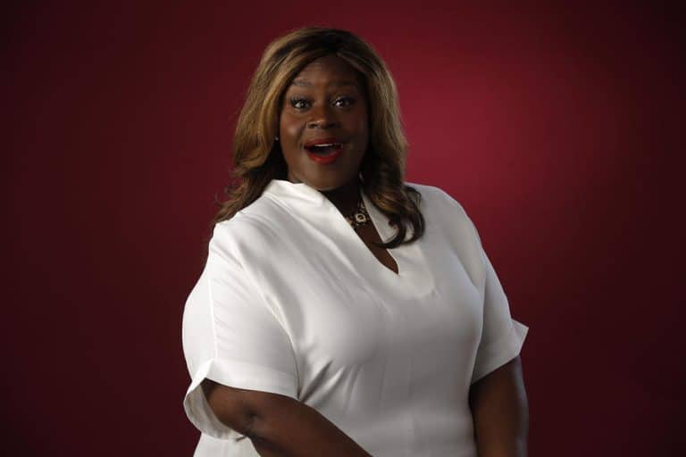 Retta - Biography, Height & Life Story | Super Stars Bio