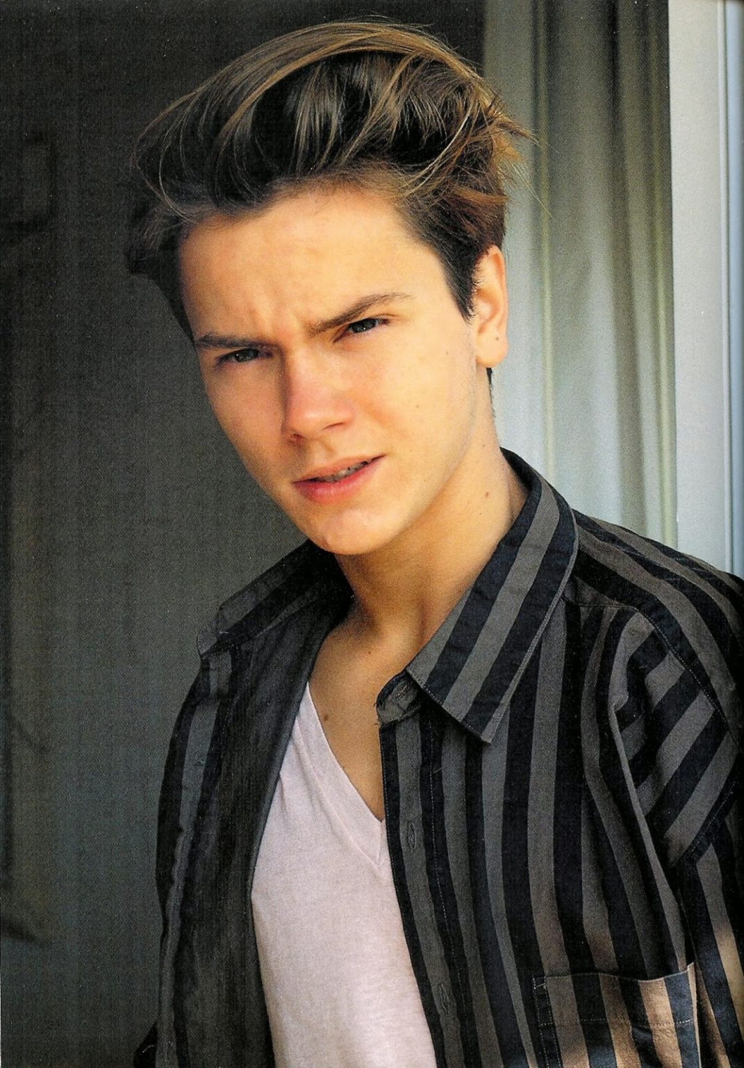 River Phoenix - Biography, Height & Life Story | Super Stars Bio