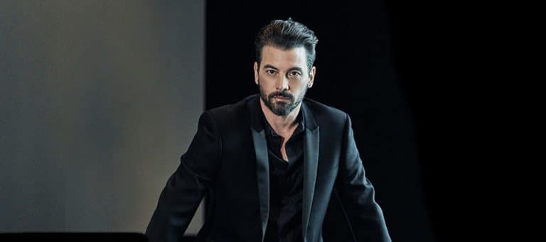 Skeet Ulrich - Biography, Height & Life Story | Super Stars Bio