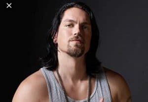Steve Howey - Biography, Height & Life Story | Super Stars Bio