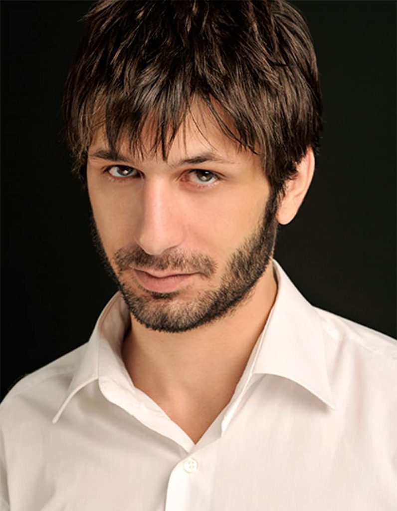 Ezgi Asaroglu - Biography, Height & Life Story | Super Stars Bio