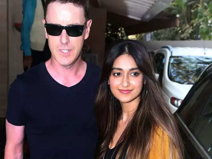 Andrew Kneebone - Biography, Height & Life Story | Super Stars Bio