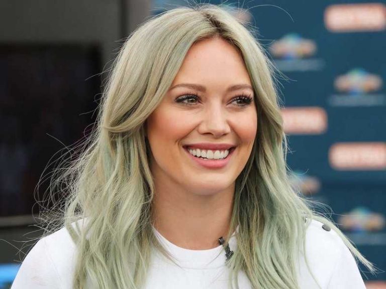 Hilary Duff - Biography, Height & Life Story | Super Stars Bio