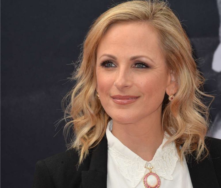 Marlee Matlin - Biography, Height & Life Story | Super Stars Bio