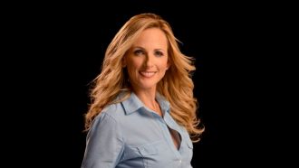 Marlee Matlin - Biography, Height & Life Story | Super Stars Bio