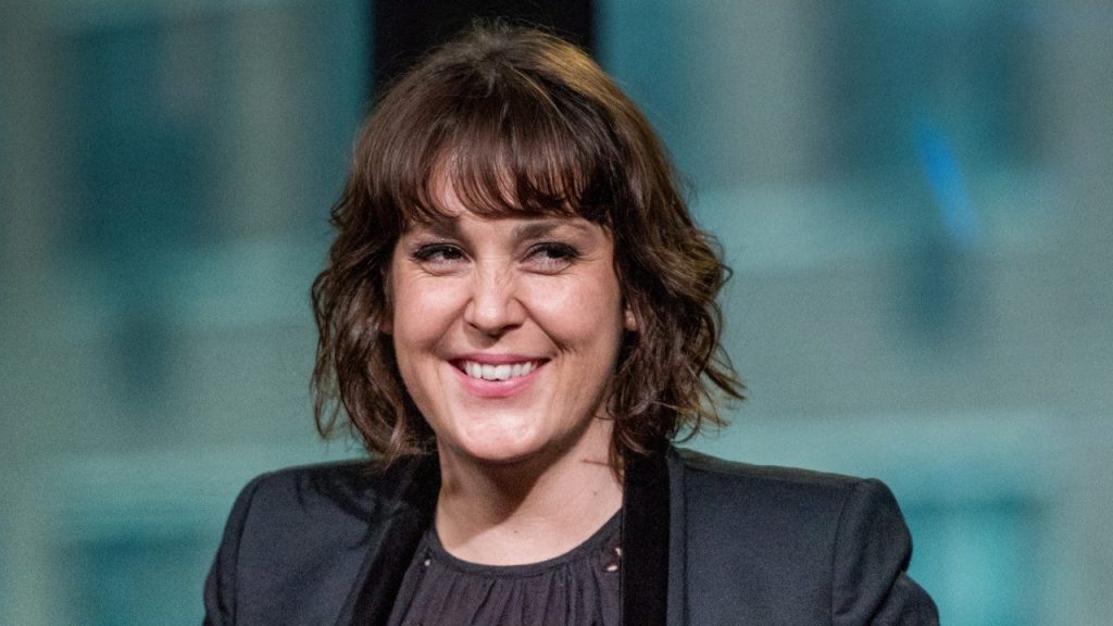 Melanie Lynskey - Biography, Height & Life Story | Super Stars Bio
