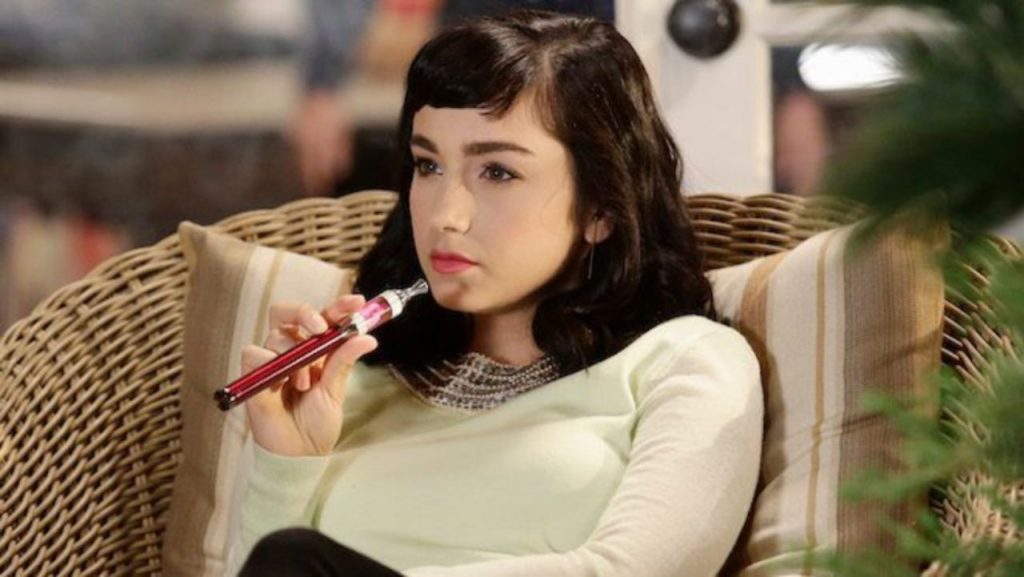 Molly Ephraim - Biography, Height & Life Story | Super Stars Bio