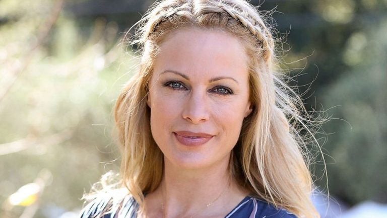 Alison Eastwood - Biography, Height & Life Story | Super Stars Bio