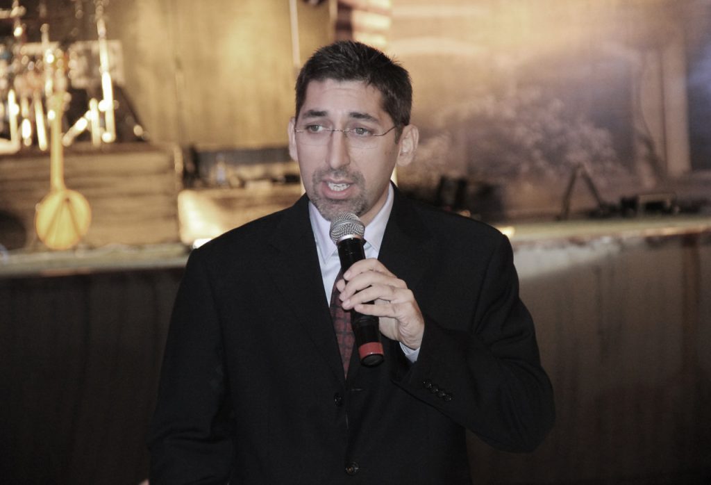 Adeel Hashmi - Biography, Height & Life Story | Super Stars Bio