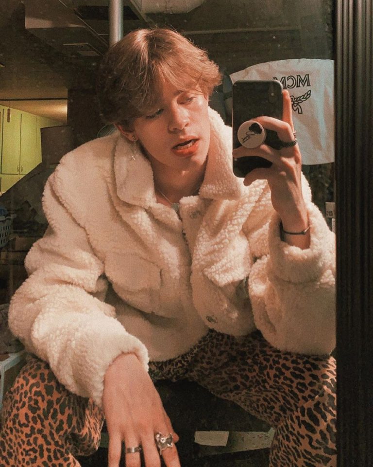 Anthony Reeves - Biography, Height & Life Story | Super Stars Bio