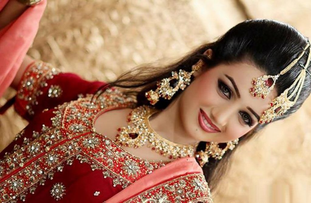 Anum Fayyaz - Biography, Height & Life Story | Super Stars Bio