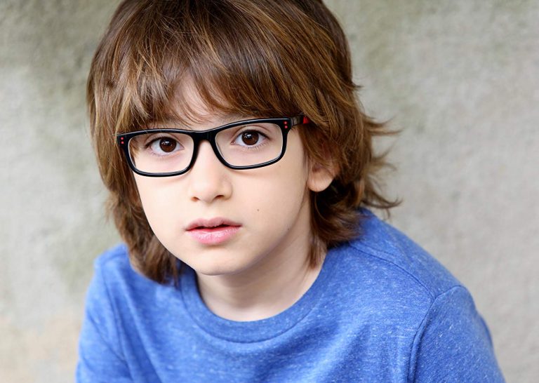 Azhy Robertson - Biography, Height & Life Story | Super Stars Bio